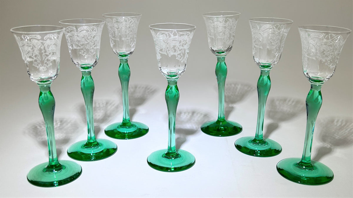 Bryce Emerald Green Stem Crystal Cordial Set of Seven. – BINCHEY'S LLC.